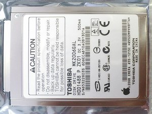 iPod(4G) HDD交換。TOSHIBA MK2006GAL | Appleボランチ